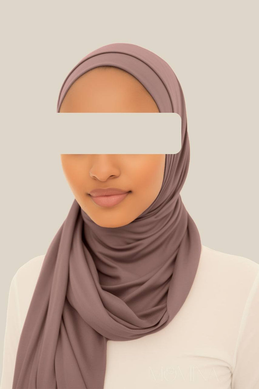 What is the Hijab? Understanding its Meaning & Significance